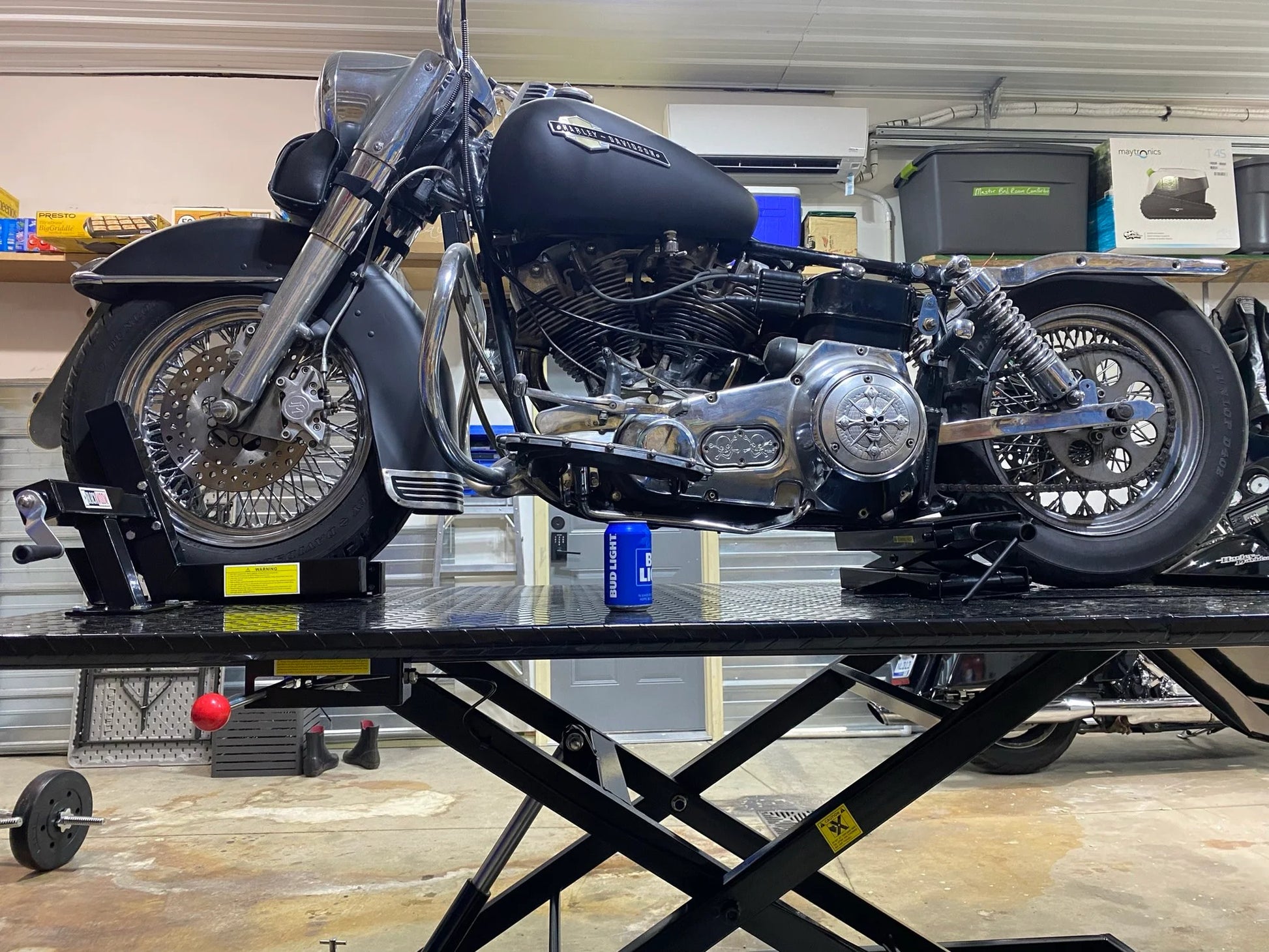 Black Widow Air/Hydraulic Motorcycle Lift Table Wide | Model BW-1500AO ...